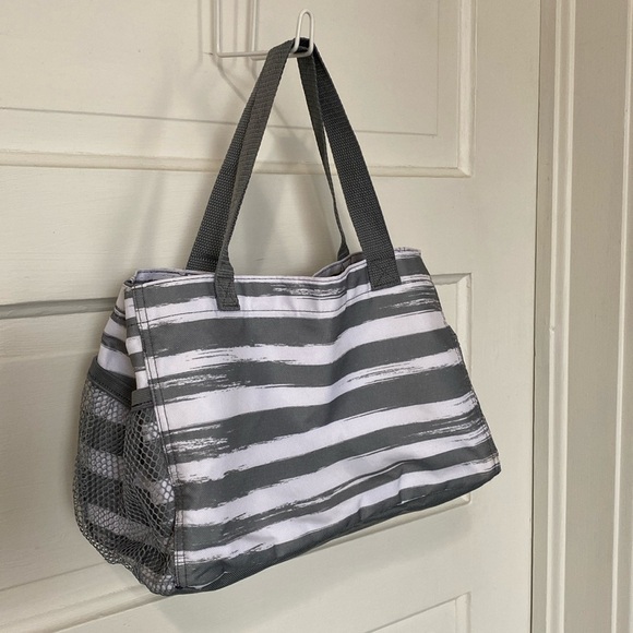 thirty-one | Storage & Organization | Thirty One Small Utility Tote ...